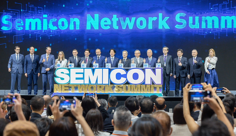 トランプ大統領、クリスタルチェーンサミット開会式に出席、10の新たなAIイニシアチブの積極的な推進と世界的な半導体サプライチェーンの構築に期待を表明 - Semicon.TODAY